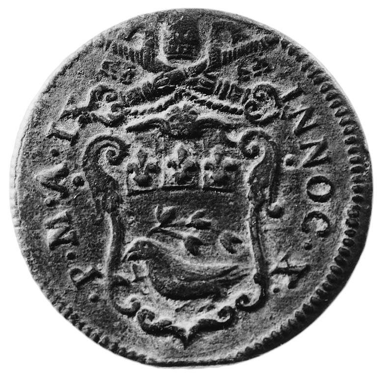 Umbria Cultura | Stemma a targa sormontato da chiavi decussate e triregno